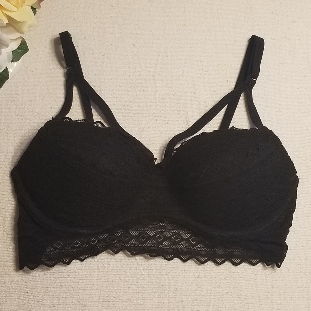 Pink Vs Lace Bralette - Black Cleavage Straps - Gem